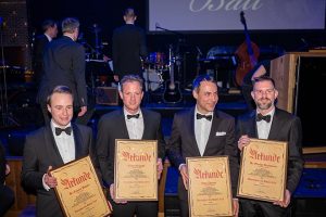 Ballsaison München: Bär moderierte den Schwarz-Weiß-Ball der CSU