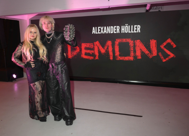 Alexander Höller entfesselt die Dämonen: Weltpremiere